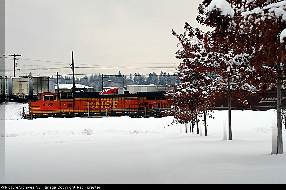 BNSF 4168